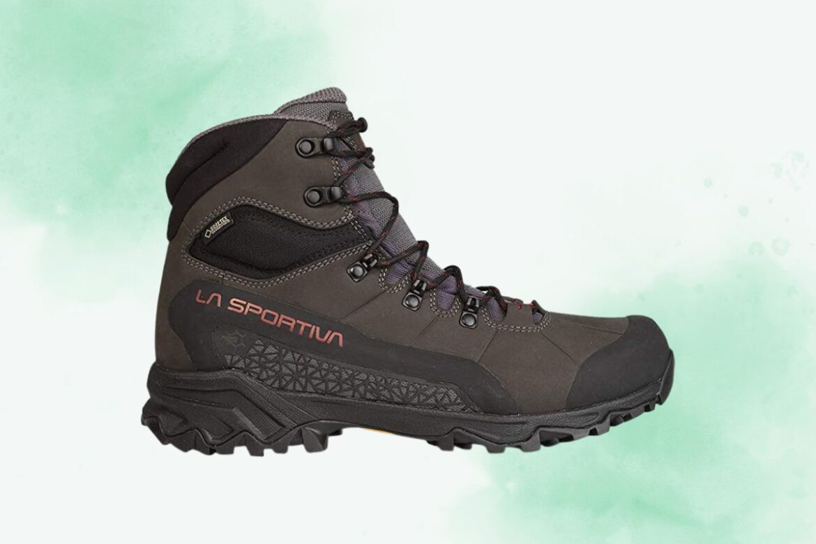 Best Hiking Shoes 2023 - The Ultimate Guide