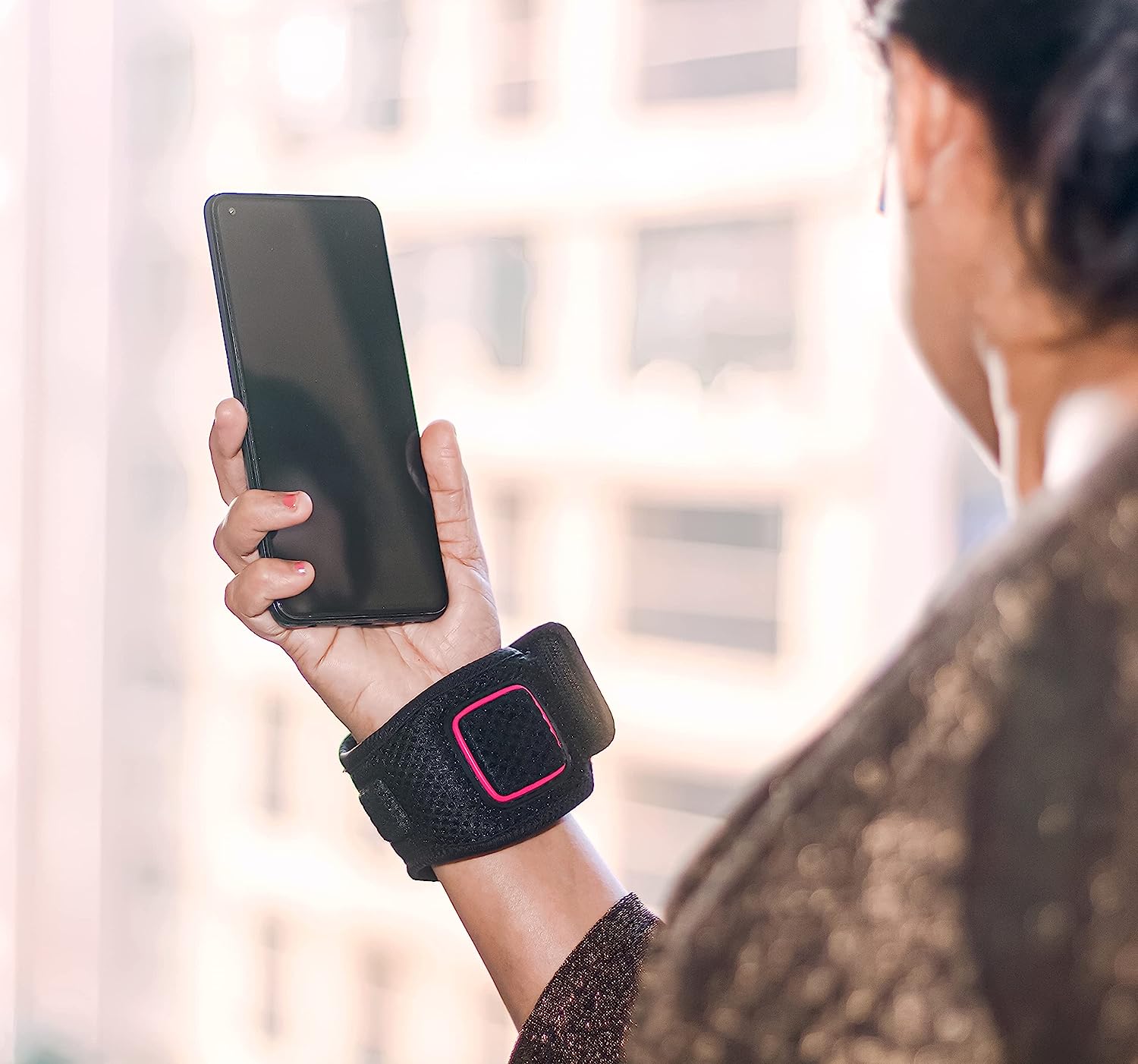 10 Best Wearable Products to Keep You Cool in the Summer Heat
